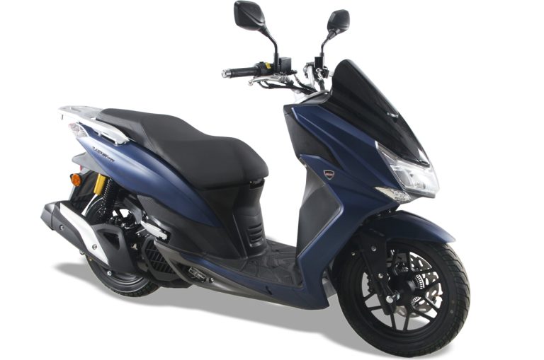 VRS 125 - MH Motorhispania scooter urbana con suelo plano 125